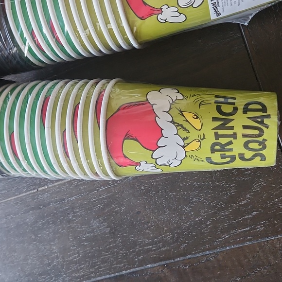 Oriental Trading | Party Supplies | Grinch Squad Disposable Coffee Cups ...